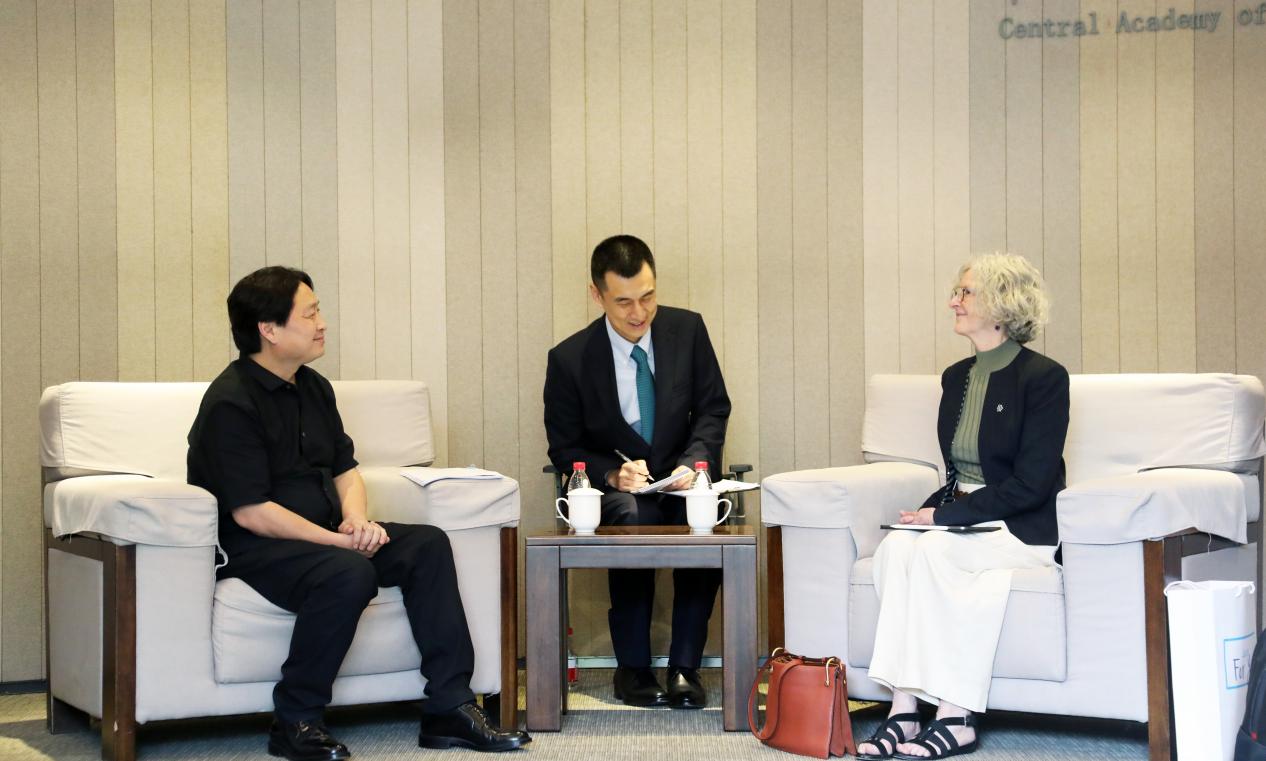 President Lin Mao met with Professor Jennifer Watling, Pro-Vice ...